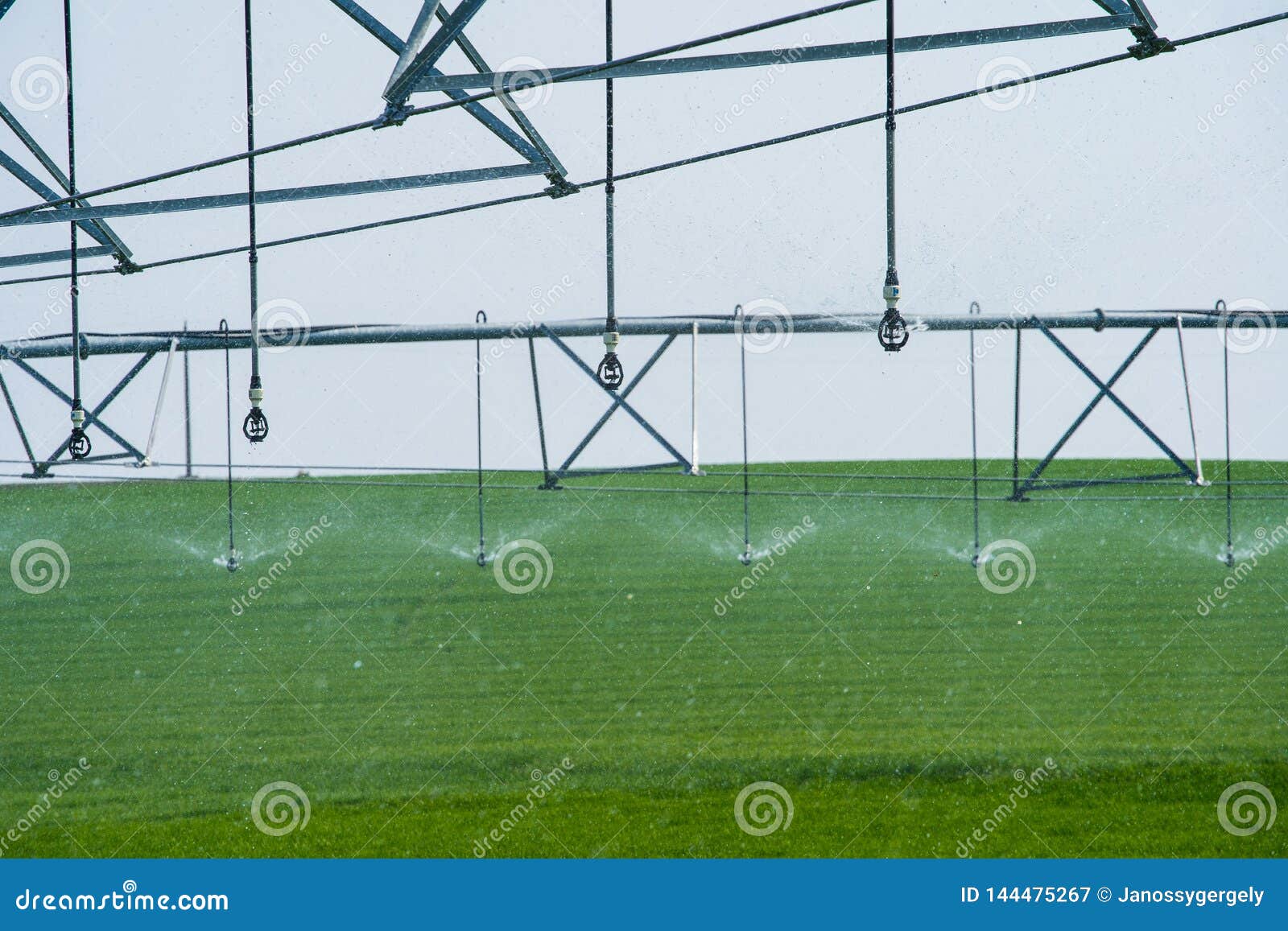 Center Pivot Irrigation System in a Green Field Stock Image - Image of ...