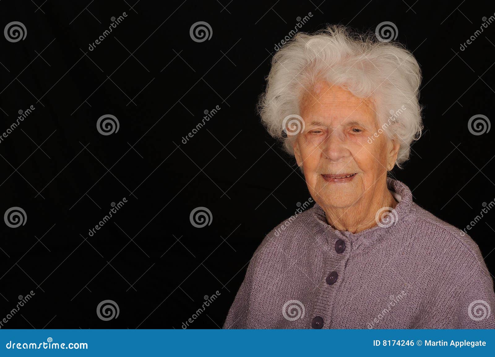 Cento Donne Di Anni Fotografia Stock Immagine Di Nero 8174246