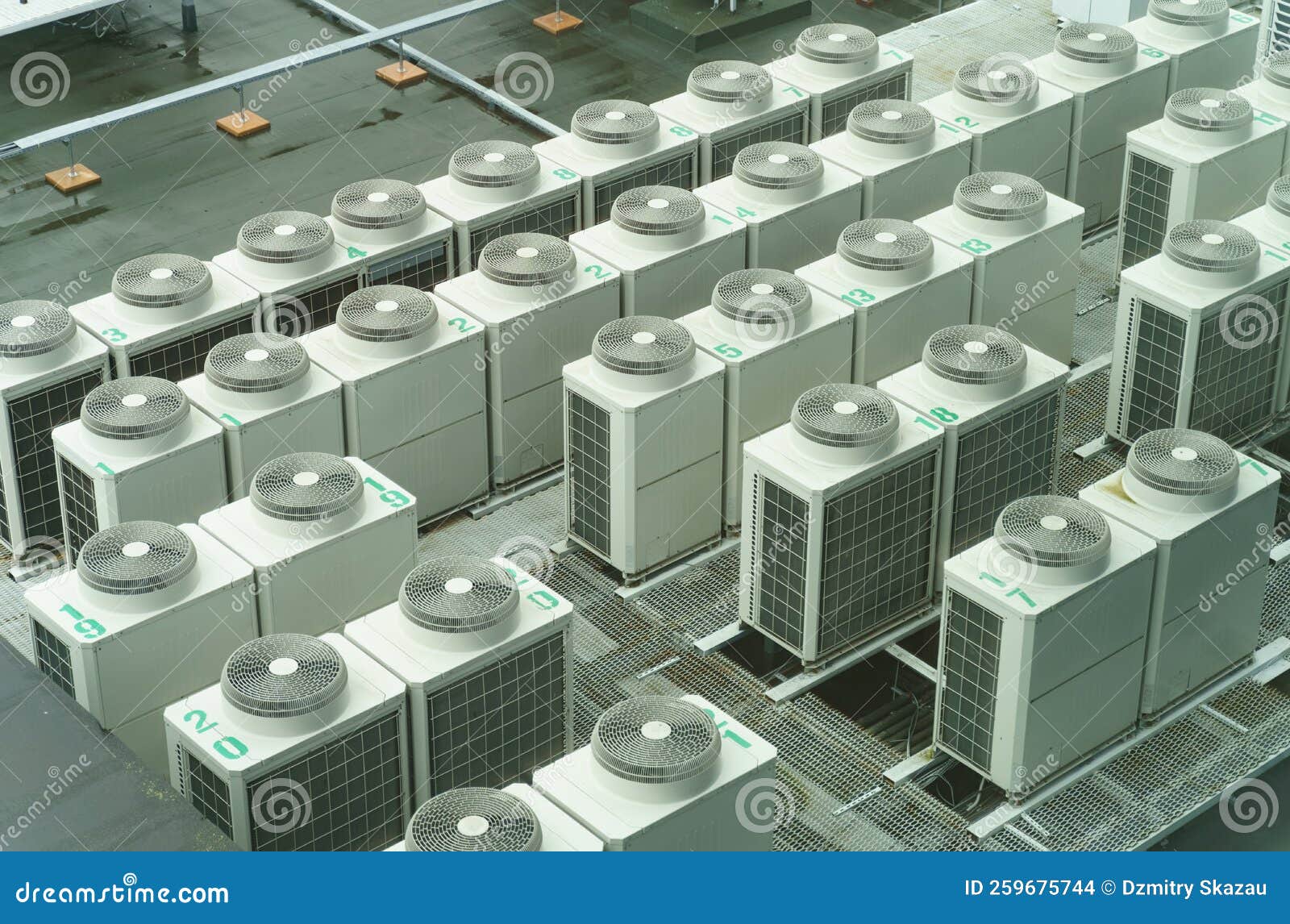 Central Air Conditioning System on the Roof of the Shopping Center ... Central Air Conditioning System on the Roof of the Shopping Center ...