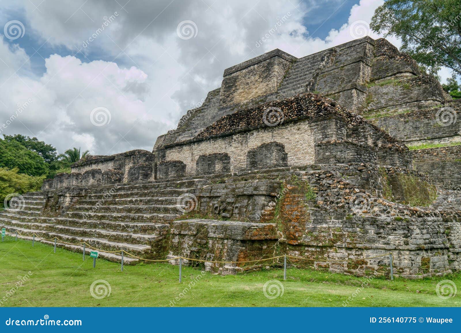 Central America Belice, Altun Ha Temple Stock Image - Image of aerial ...