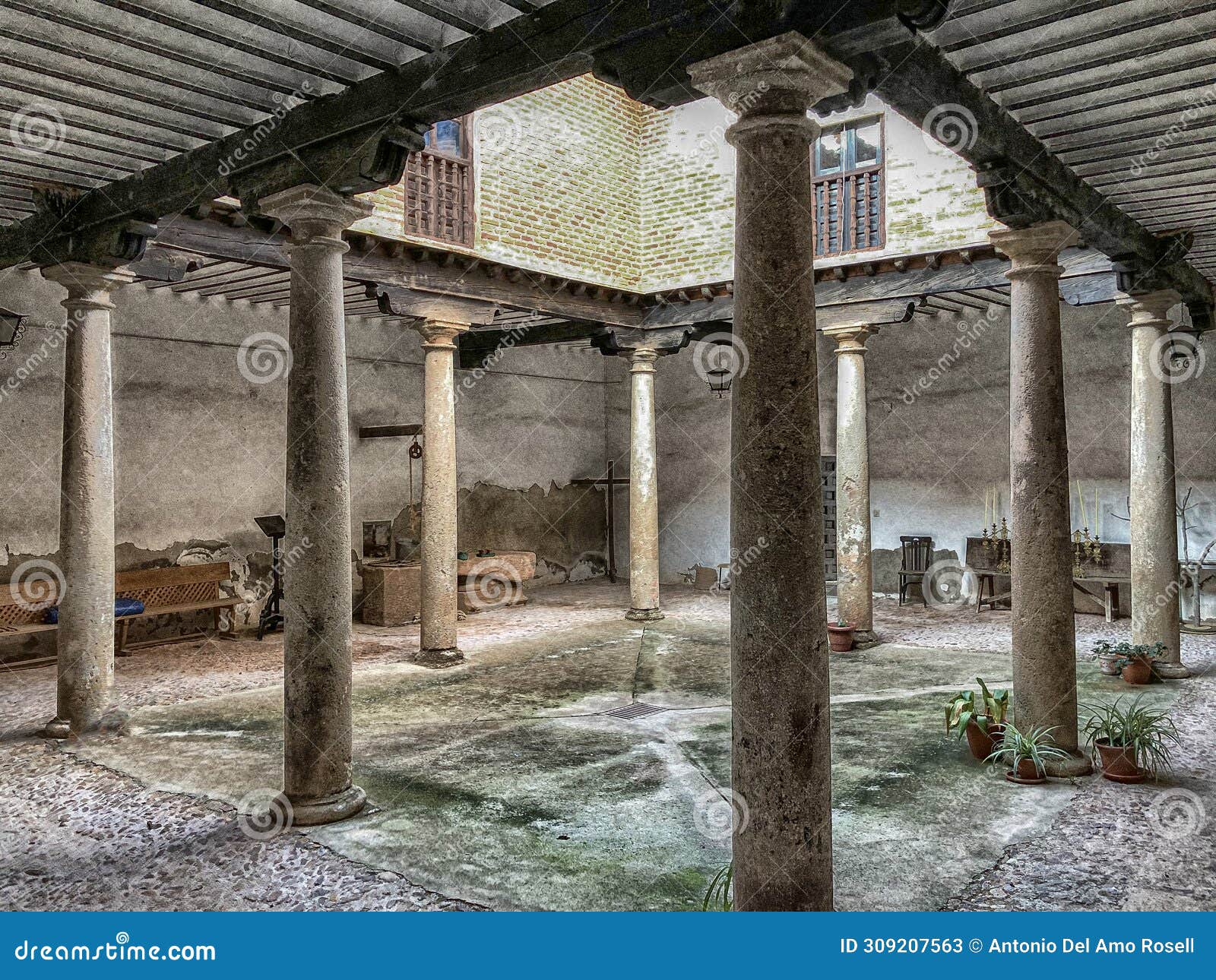 Central Courtyard of a Manor House Stock Image - Image of famous ...