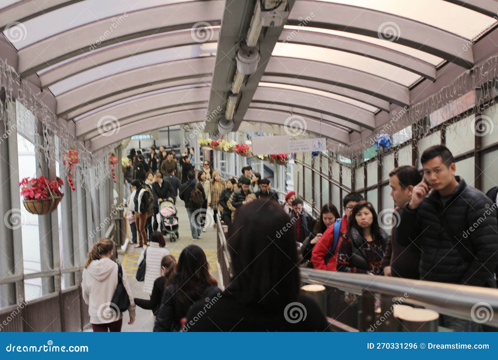 The Central-Mid-Levels Escalator and Walkway System in HK 28 Dec 2013 ...