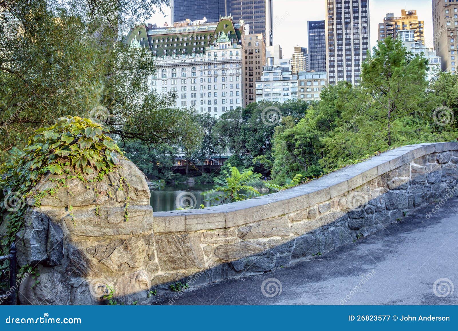 Central Park Gapstow Bridge Stock Image - Image of york, central: 26823577