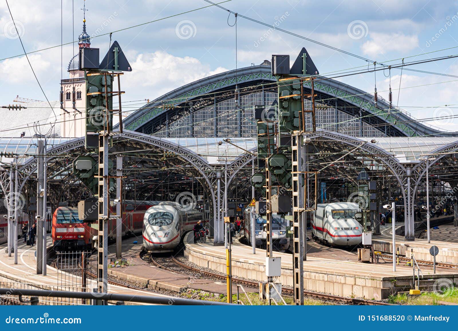 Central Railway Station of Cologne Editorial Image - Image of city ...