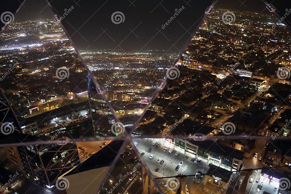 Central Riyadh Reflected in the Globe of Al-Faisaliah Tower Stock Image ...