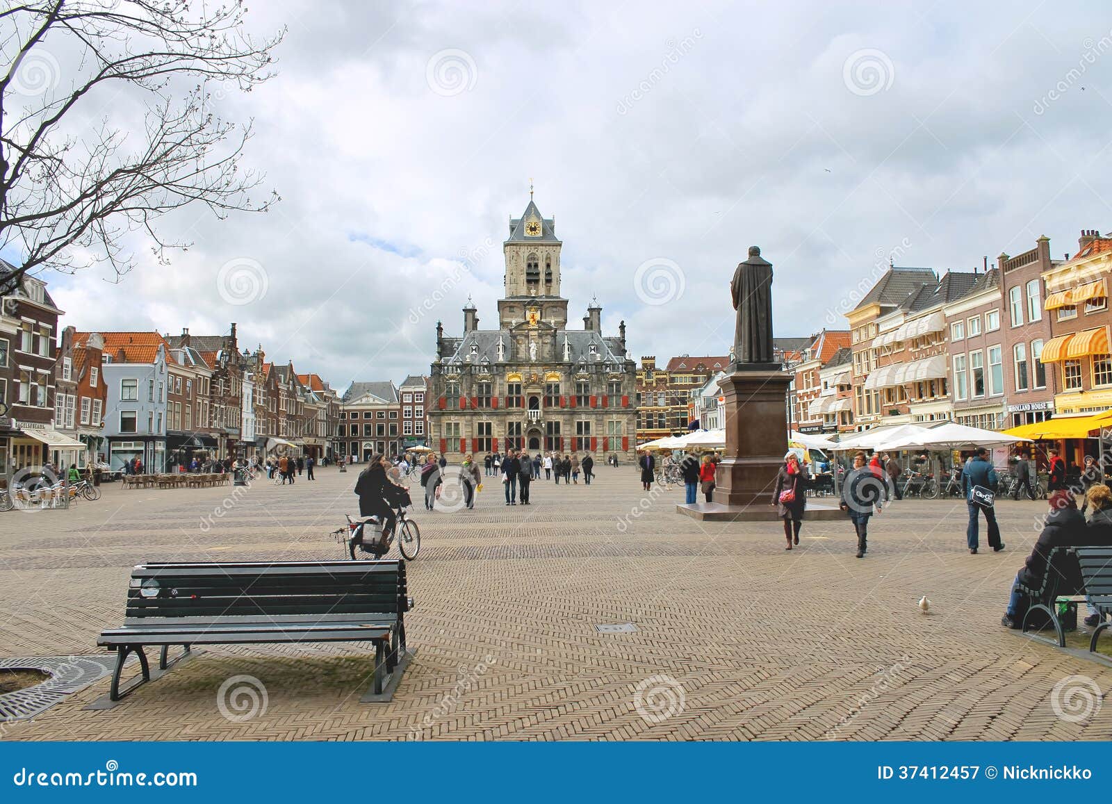 The Central Square in Delft. Netherlands Editorial Photography - Image ...