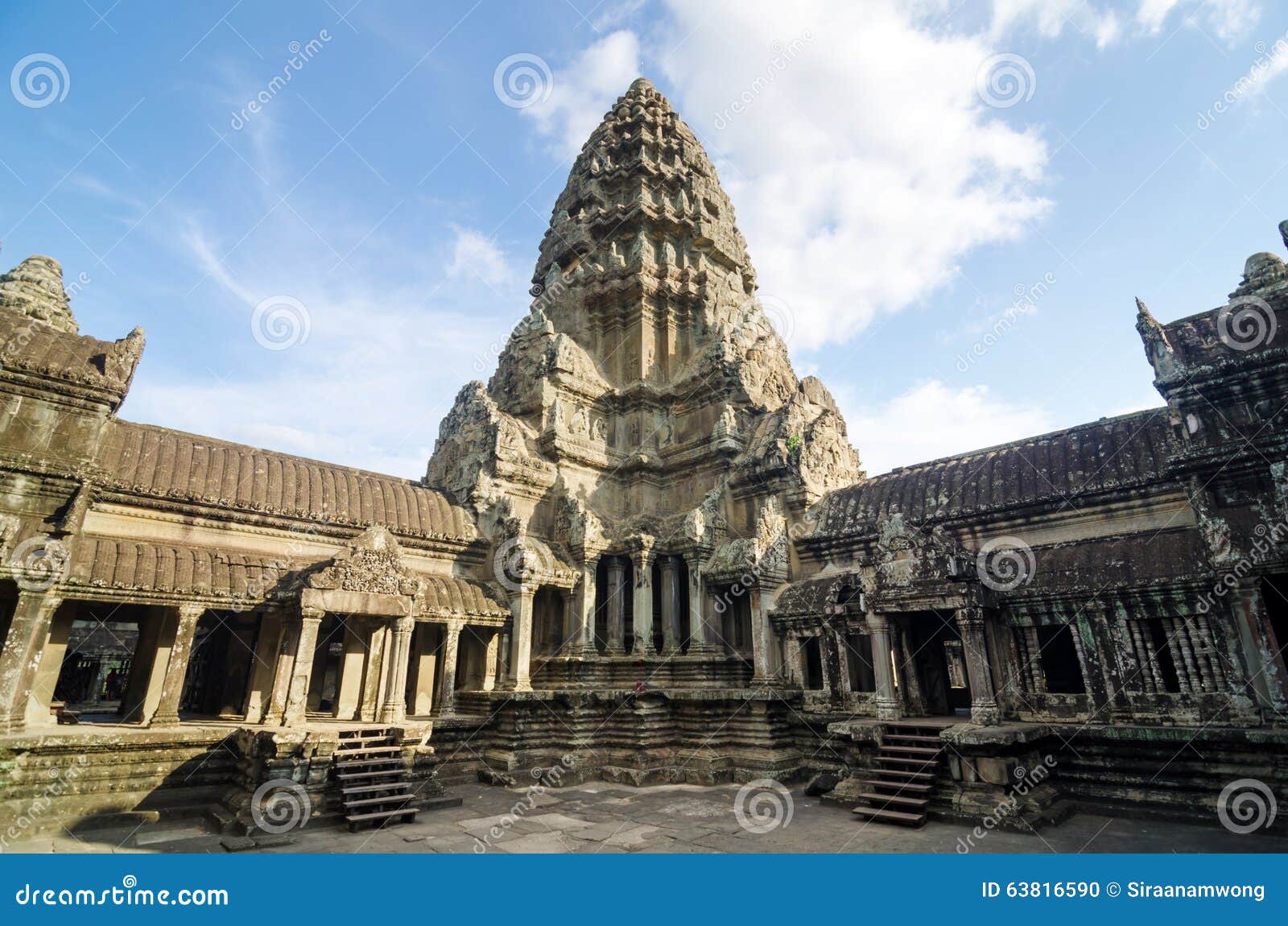 Central Tower of Angkor Wat Stock Photo - Image of rock, hinduism: 63816590