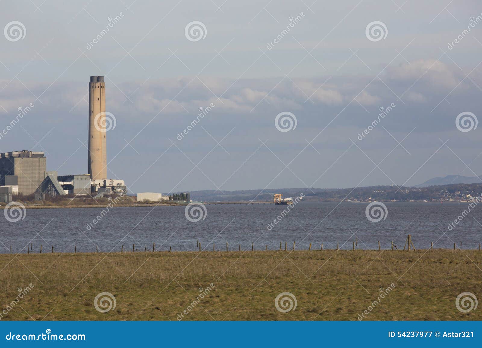 Centrale de Longannet image stock. Image du rivage, forth - 54237977