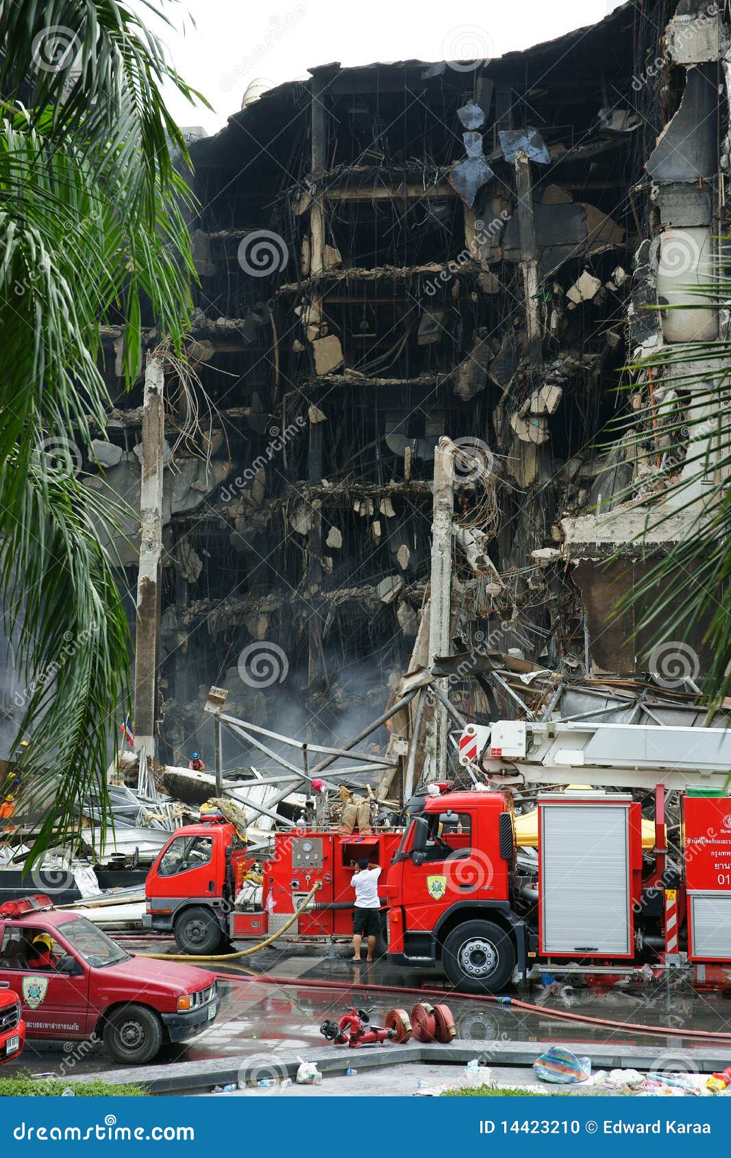 Centralworld Building Burned. Editorial Image - Image of political ...