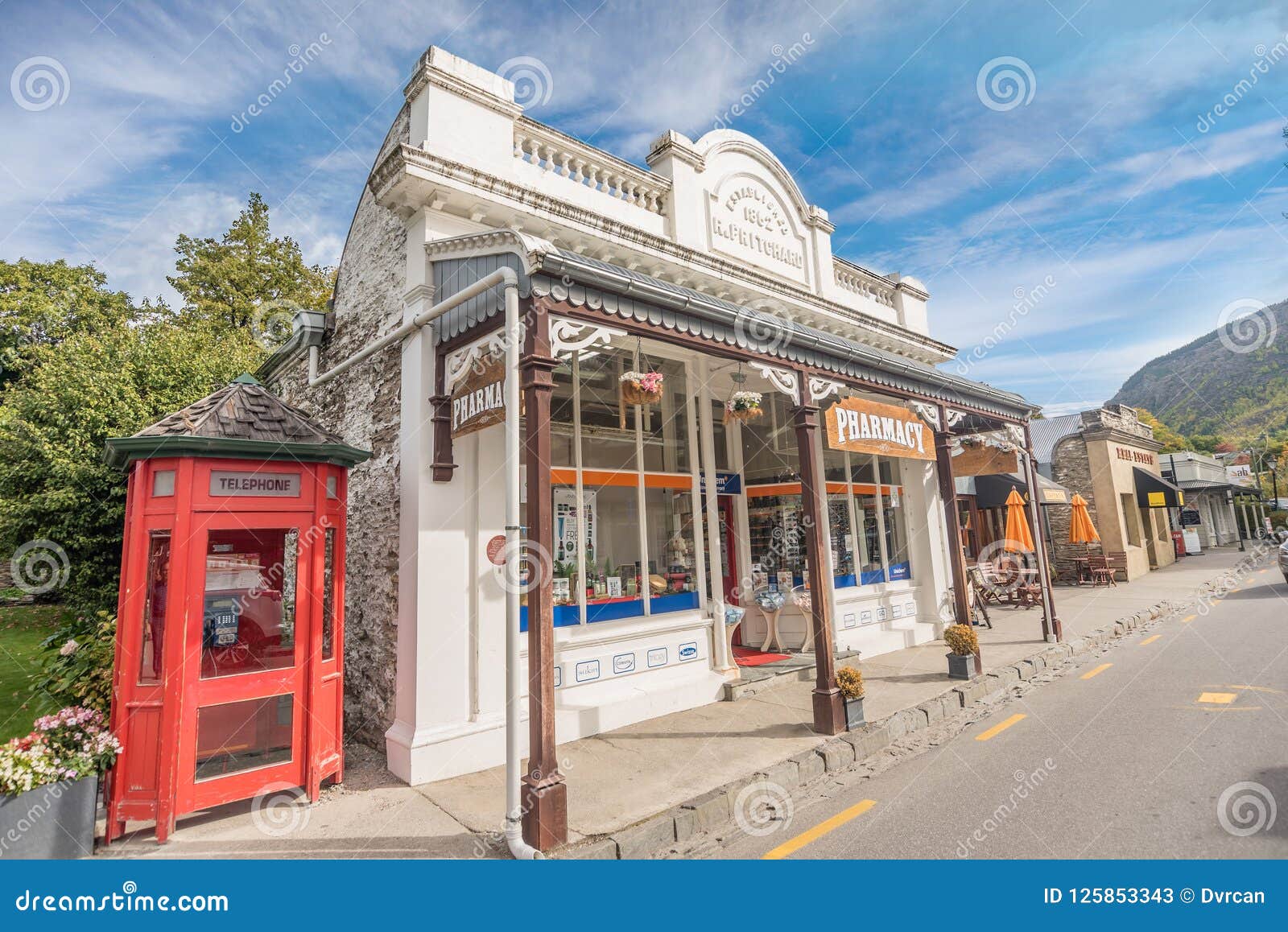 Centro Comercial Del Vintage En Arrowtown Foto de archivo editorial ...
