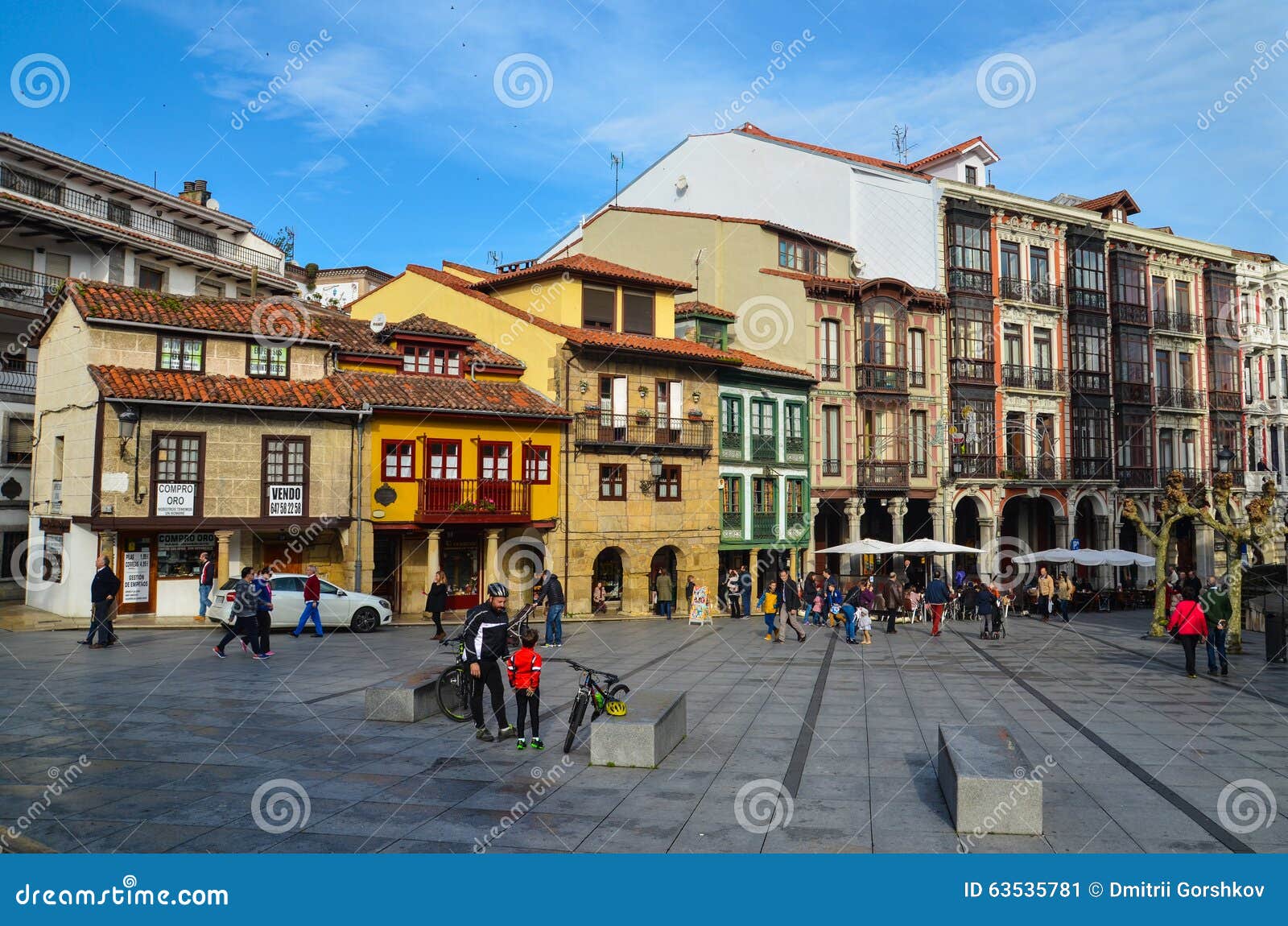 Centro histórico de Aviles foto editorial. Imagem de patrimônio - 63535781