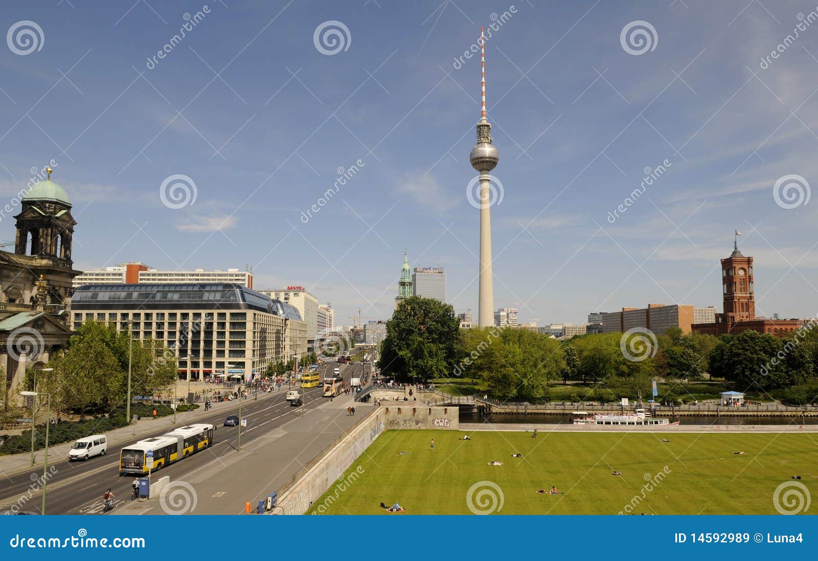 Centrum van Berlijn redactionele stock afbeelding. Image of rood - 14592989