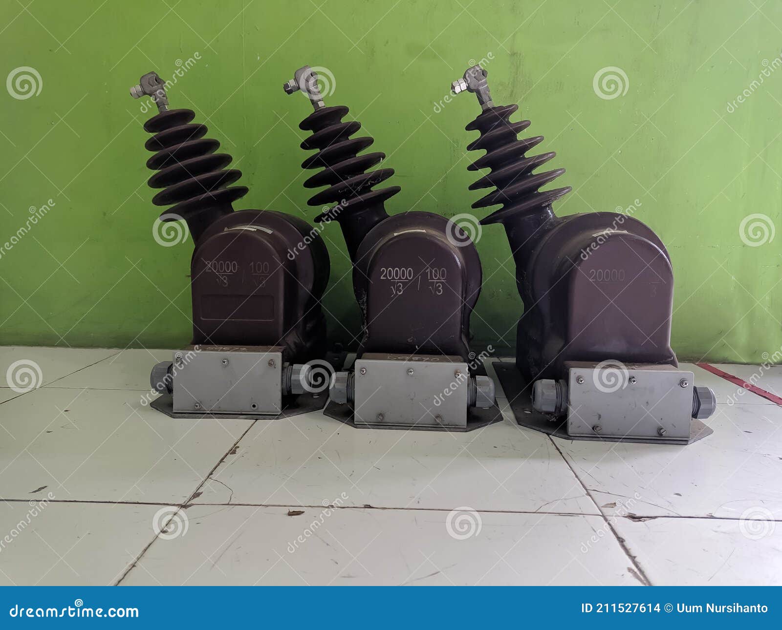 Red Ceramic Capacitor Royalty-Free Stock Image | CartoonDealer.com ...