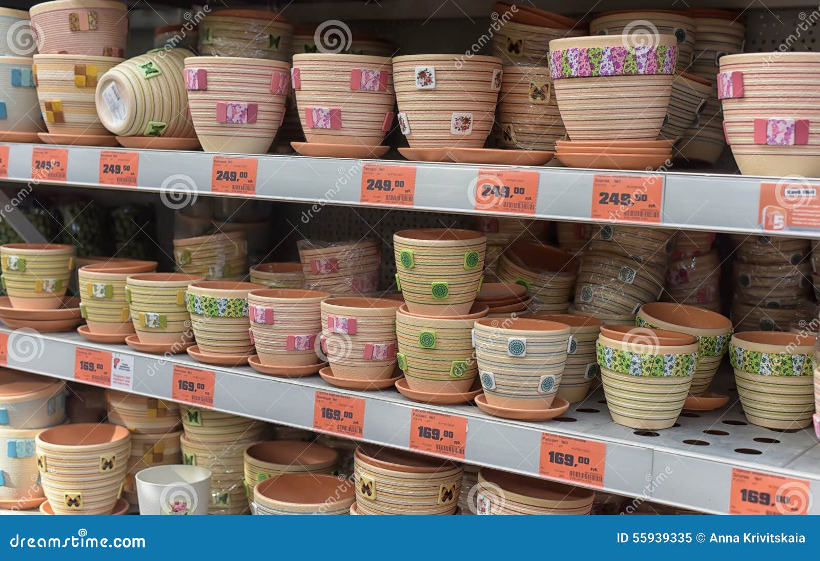 Ceramic flower pots shop editorial image. Image of craftsmanship - 55939335