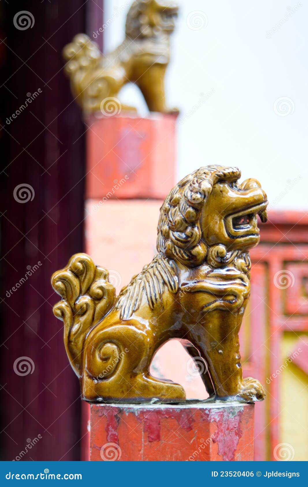 Ceramic Foo Lion Statues stock photo. Image of chinese - 23520406