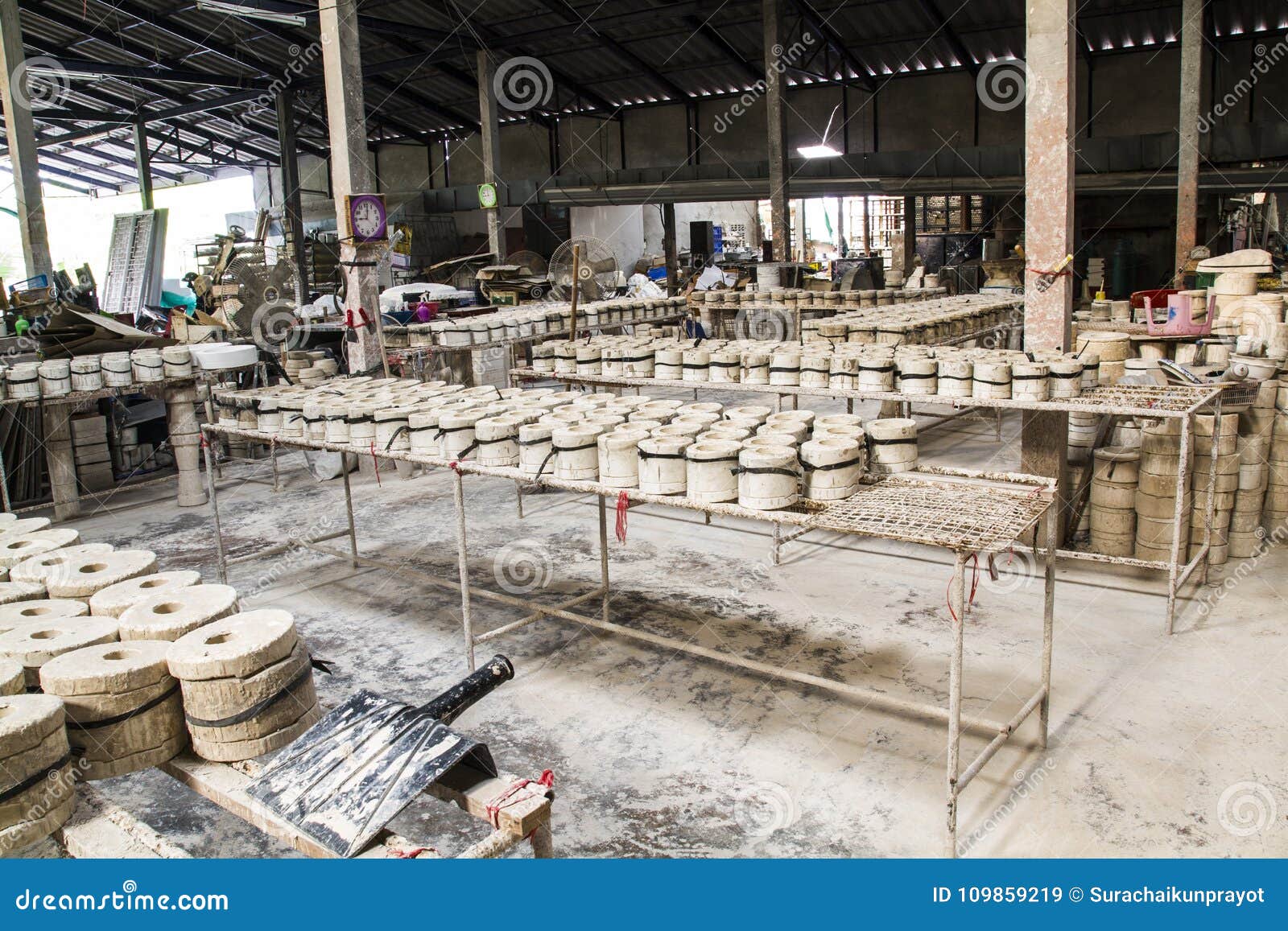 Ceramic molds factory stock image. Image of technique - 109859219