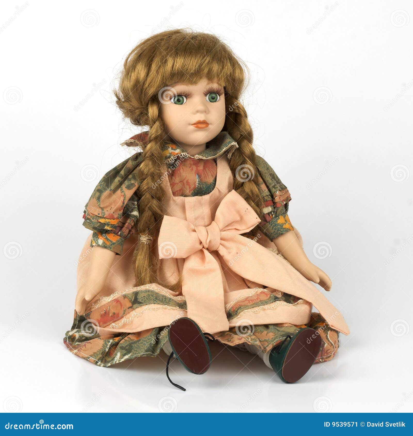 Ceramic old dolly stock image. Image of fashion, hair - 9539571