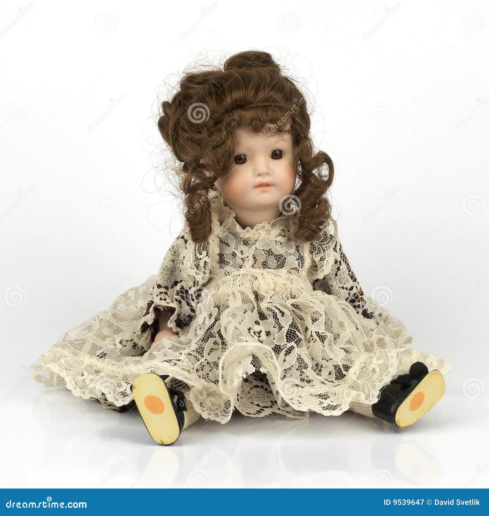Ceramic old dolly stock image. Image of blonde, brown - 9539647