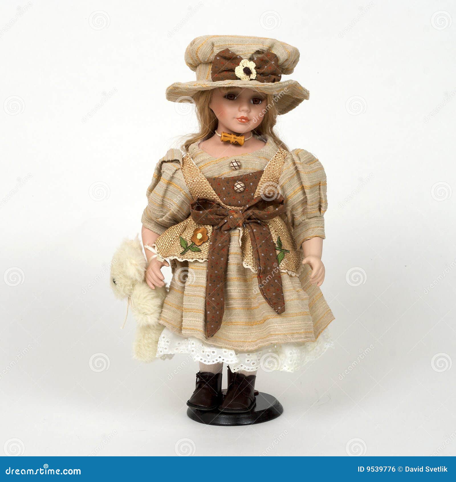 Ceramic Old Dolly Royalty-Free Stock Image | CartoonDealer.com #9539776