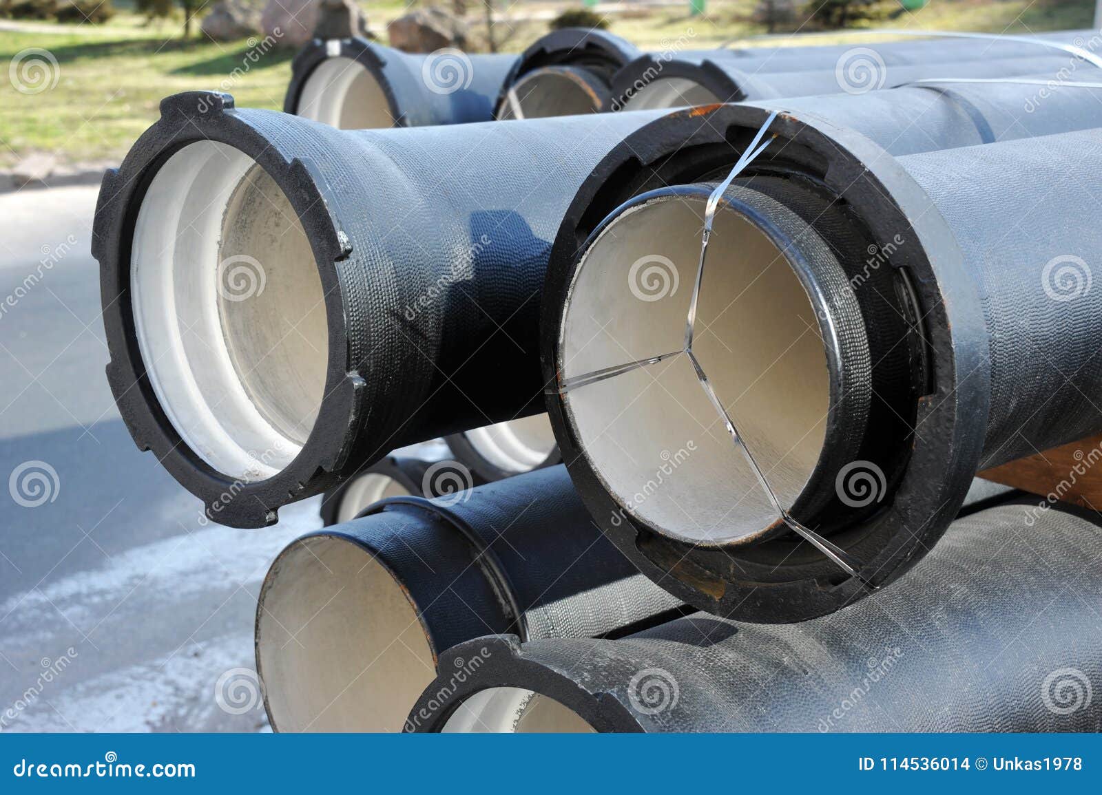 Ceramic sewer pipe stock photo. Image of culvert, industry - 114536014