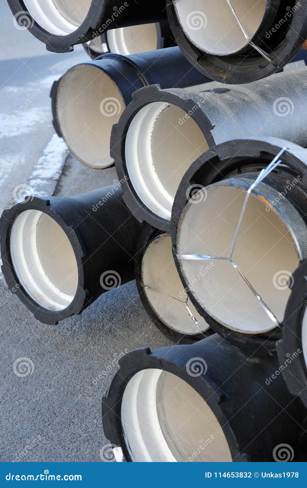 Ceramic sewer pipe stock photo. Image of circle, engineering - 114653832