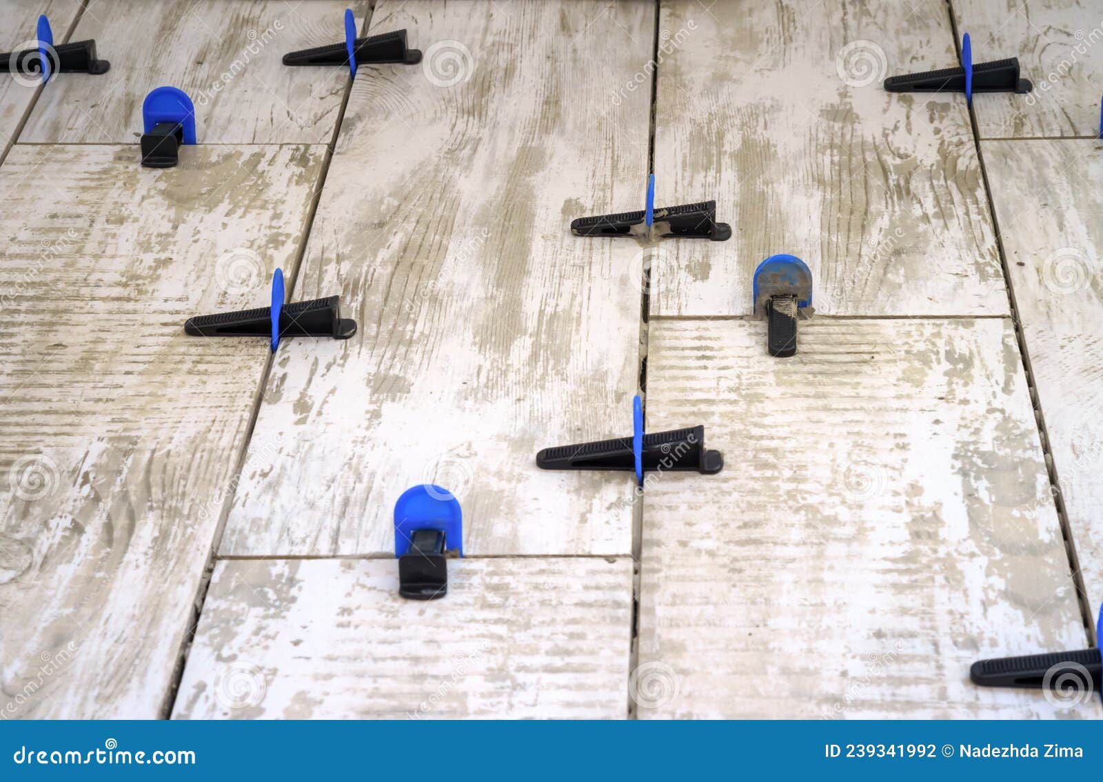 Ceramic Tile Leveling System. Apparatus for Laying Stoneware Tiles ...