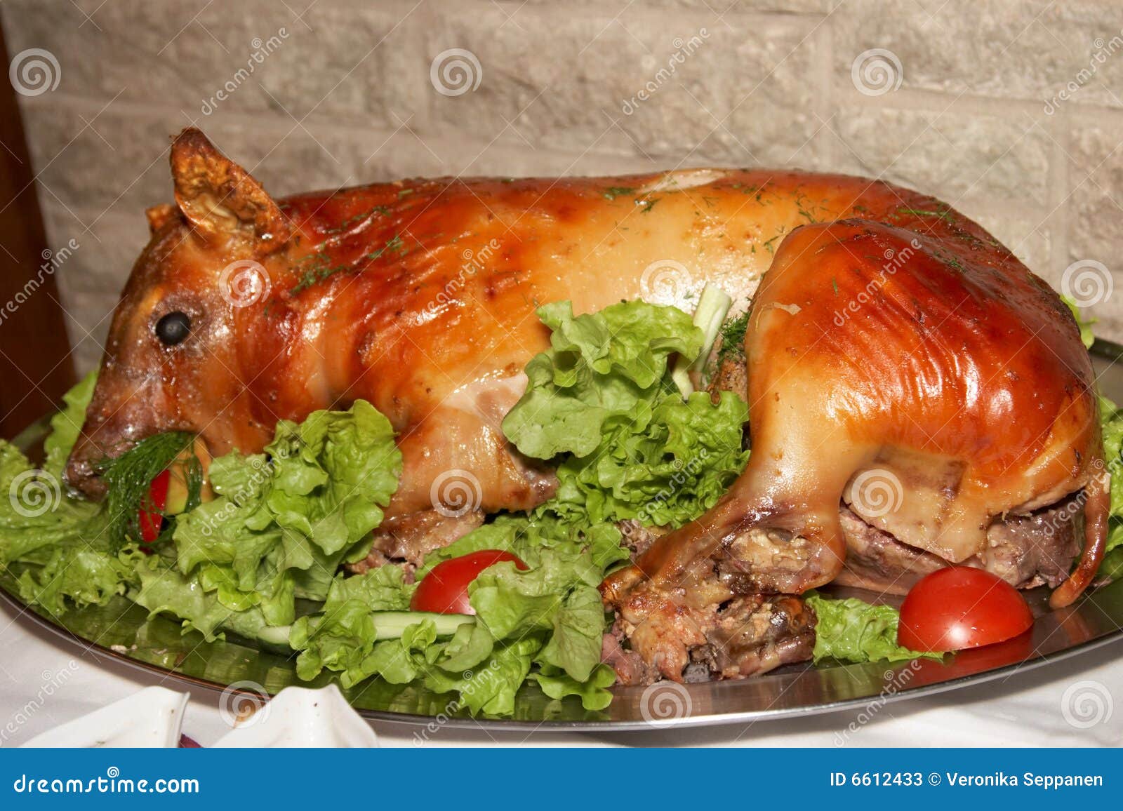 Cerdo Entero Asado Fotos de archivo - Imagen: 6612433