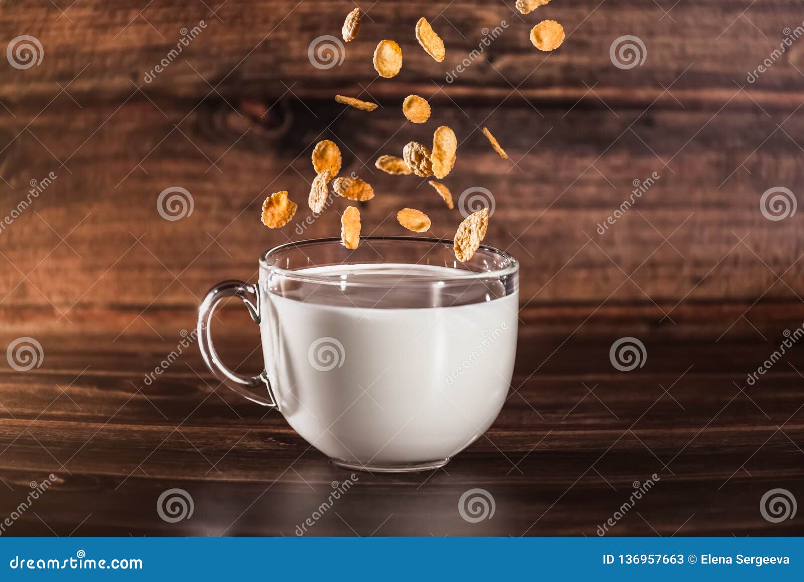 Cereals fall in milk stock image. Image of fresh, energy - 136957663