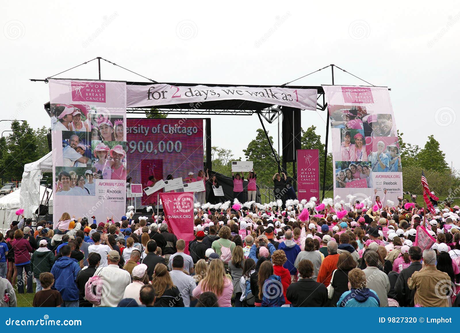 Ceremony Avon Breast Cancer Editorial Image - Image of chicago ...