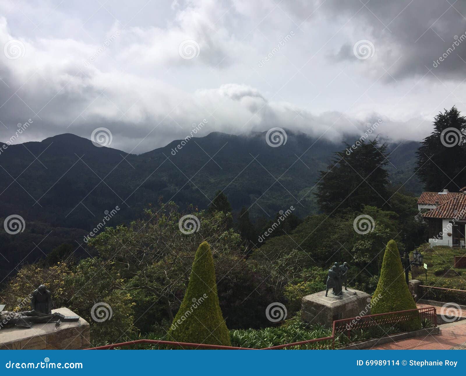Cerro de Monserrate foto de archivo. Imagen de colombia - 69989114