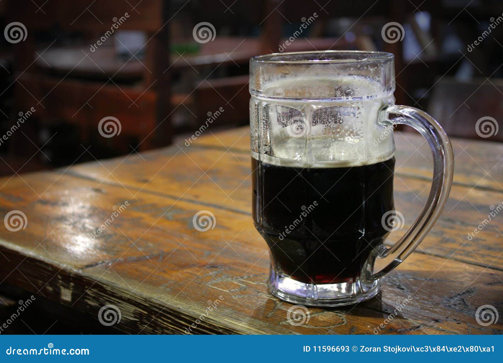 Cerveza negra imagen de archivo. Imagen de medio, irlanda - 11596693