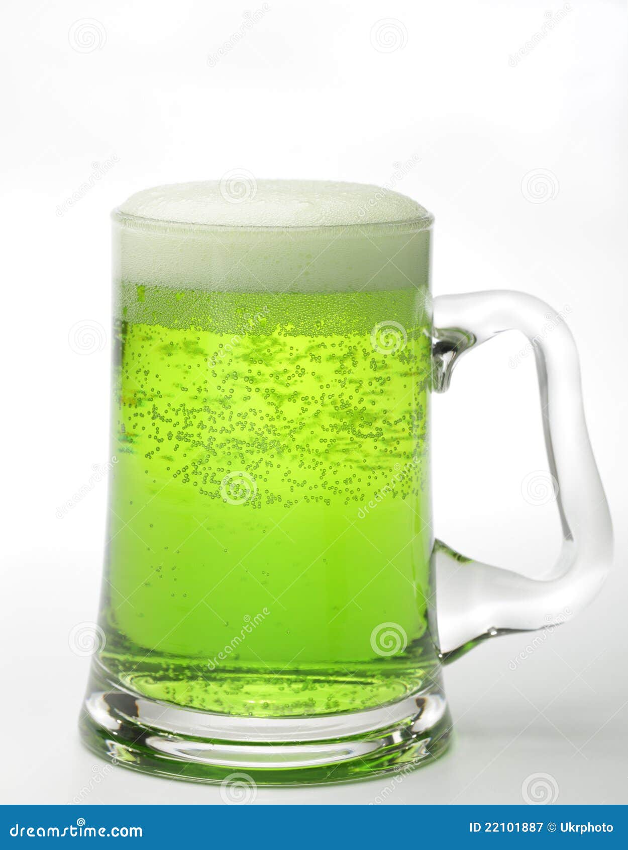 Cerveza verde imagen de archivo. Imagen de cristal, vacaciones - 22101887