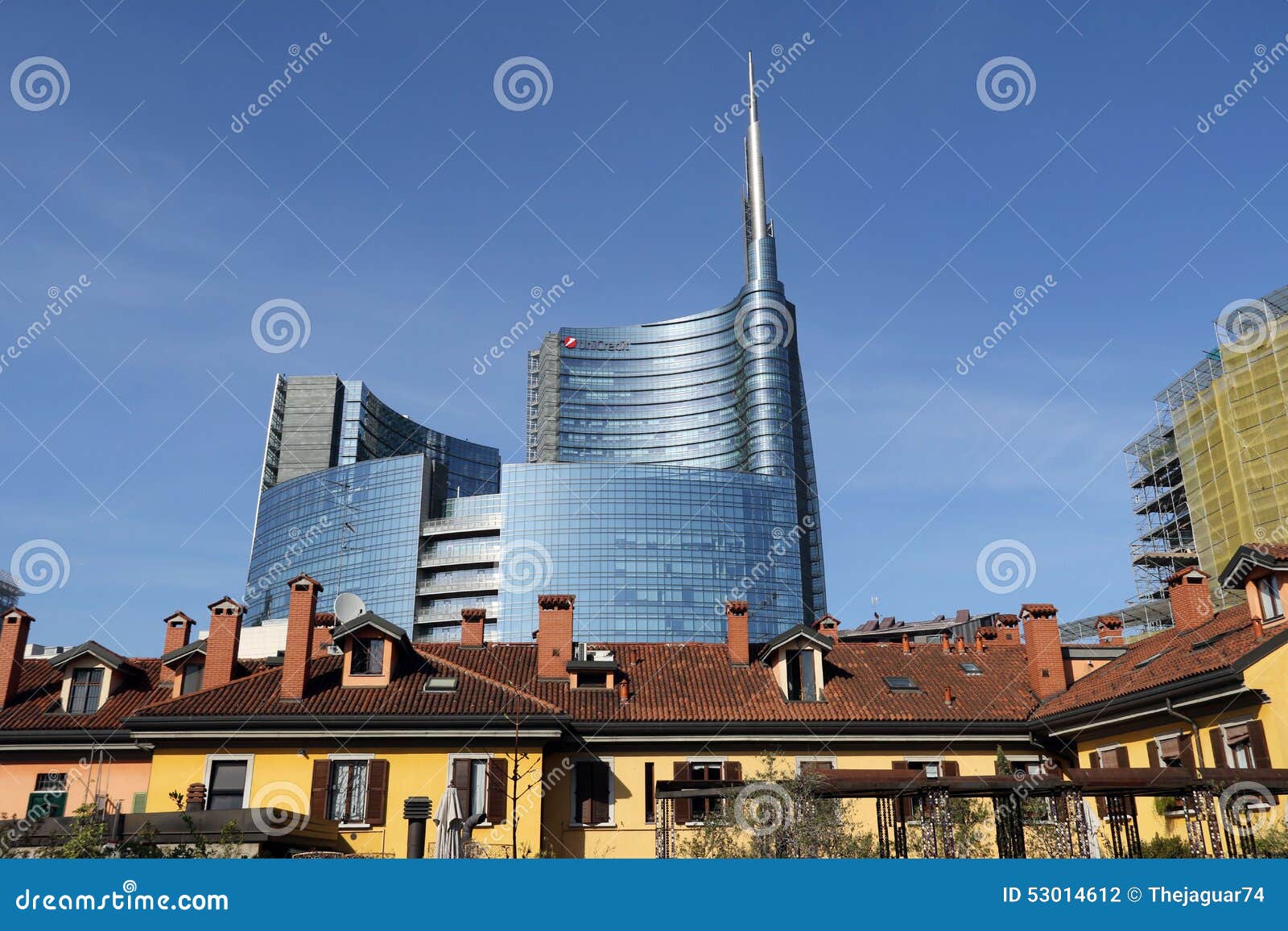 Cesar Pelli tower in Milan editorial photography. Image of ...