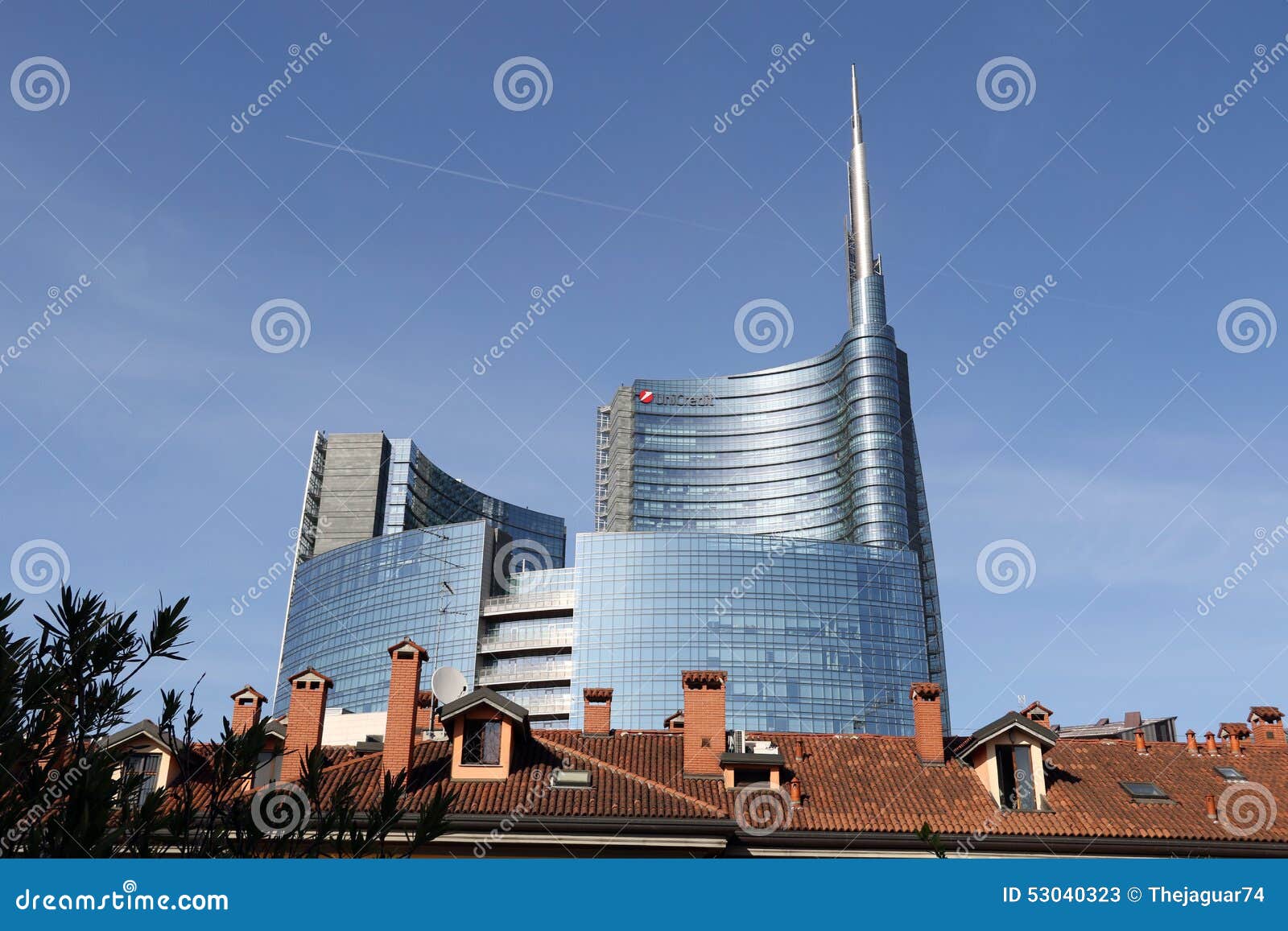 Cesar pelli tower in Milan editorial stock photo. Image of logo - 53040323
