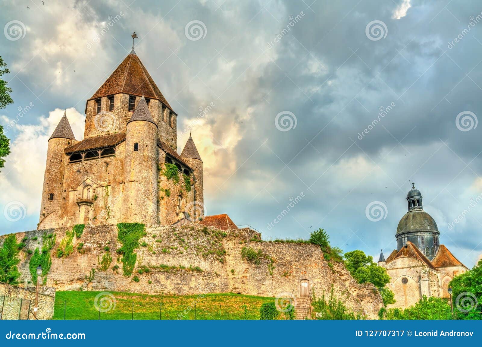 Cesar Tower En Provins, Francia Imagen de archivo - Imagen de historia ...
