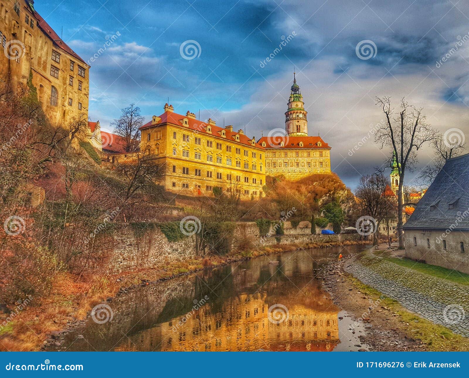 Cesky Krumlov castle stock photo. Image of filters, vltava - 171696276