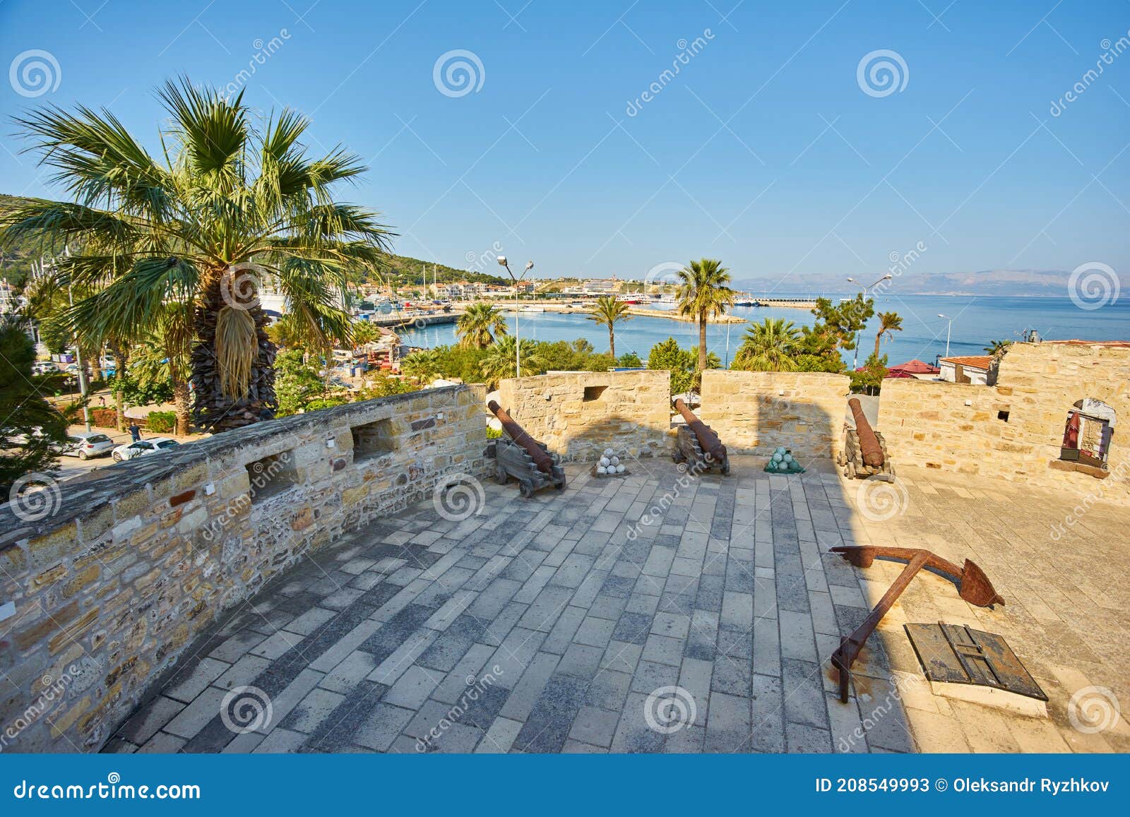 Cesme Castle in the Mediterranean Port of Cesme Stock Image - Image of ...