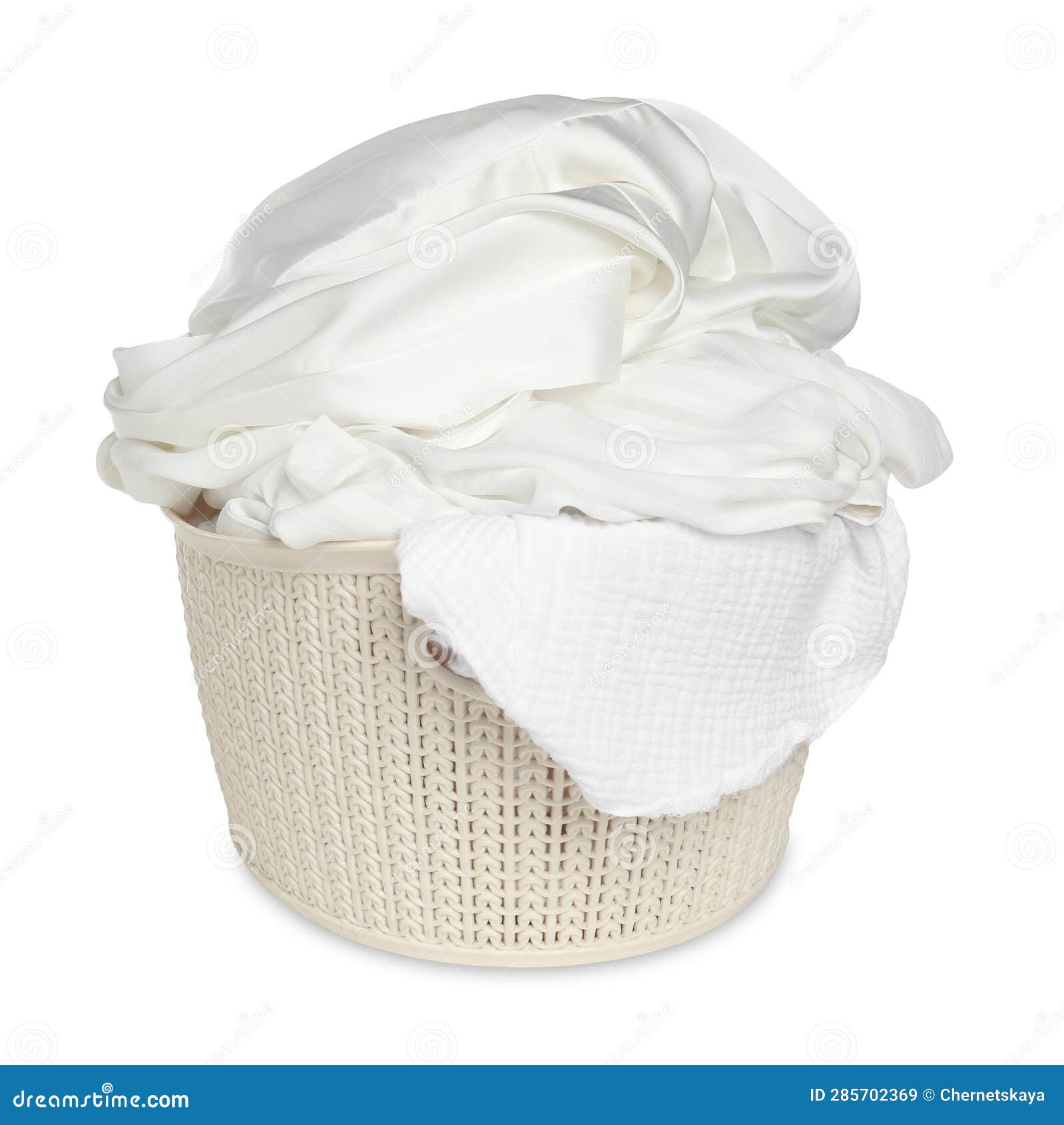 Cesta De Lavado Con Ropa Limpia Aislada En Blanco Imagen de archivo ...