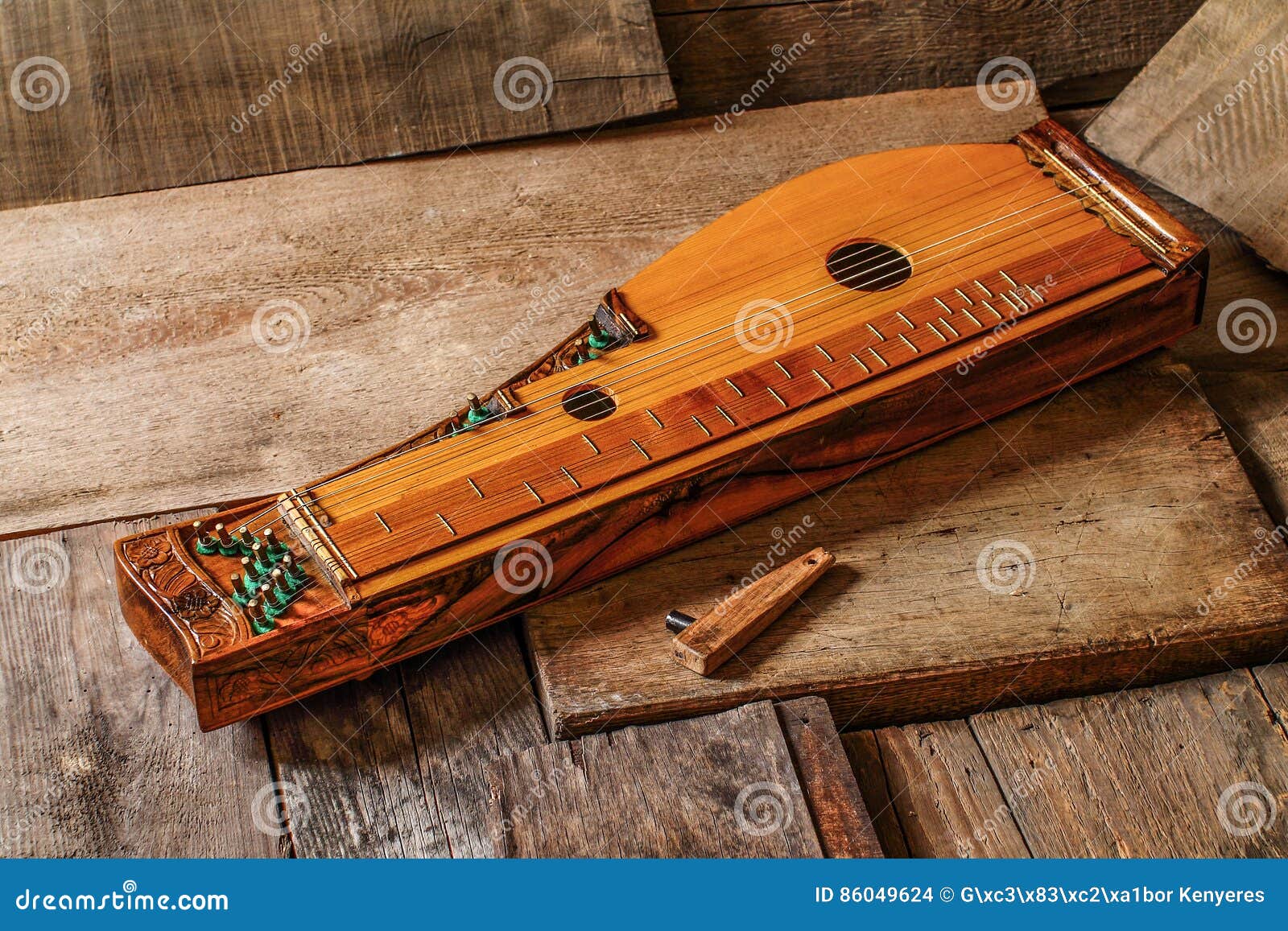 Cetra - Strumenti Di Piega Antichi Fotografia Stock - Immagine di ...