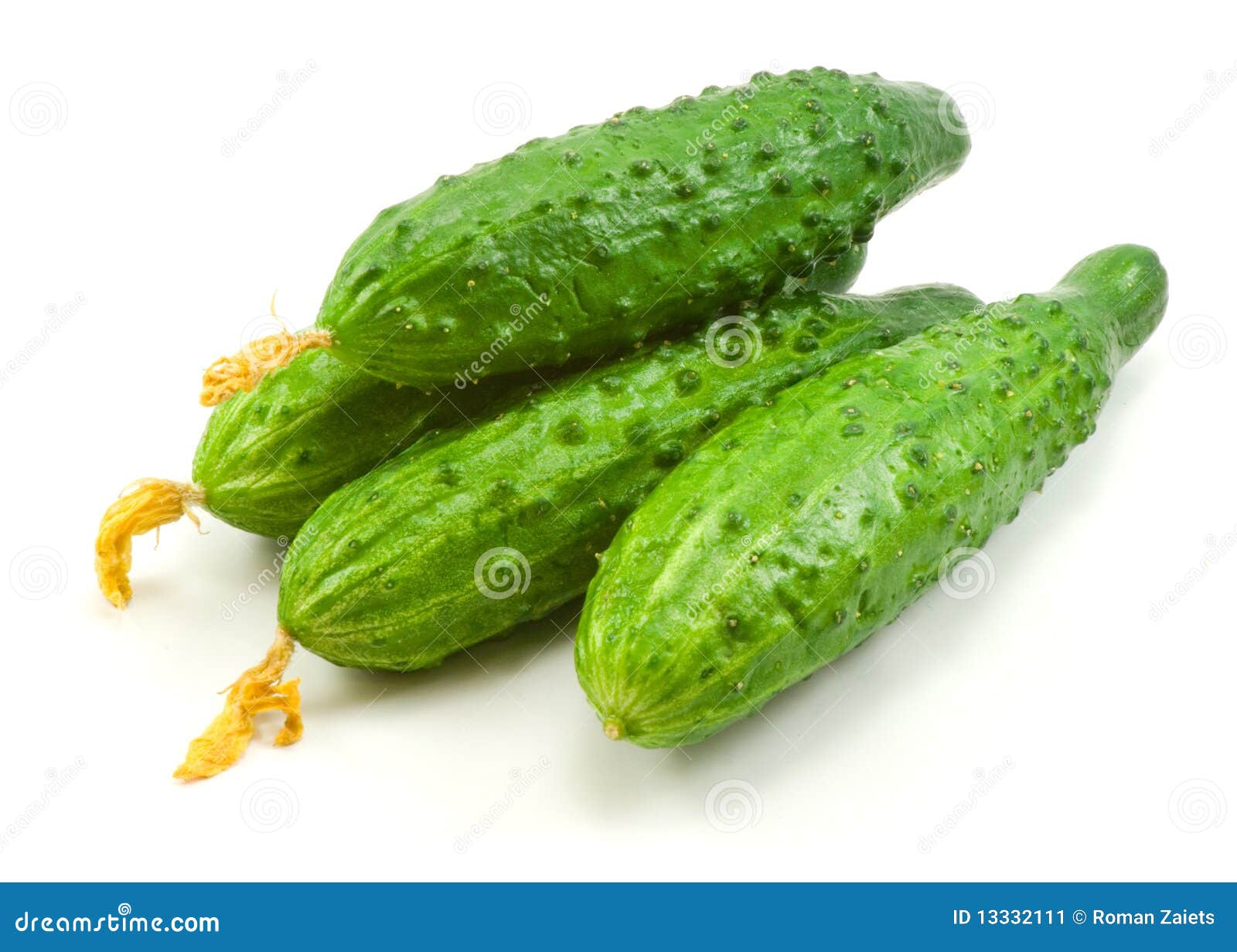 Cetrioli immagine stock. Immagine di cetriolo, insalata - 13332111