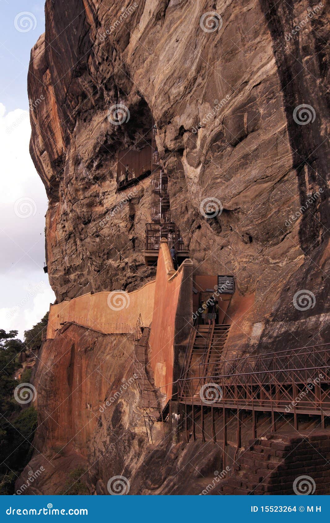 Ceylon - Sigiriya - Lion S Rock Stock Photo - Image of ruin, rock: 15523264