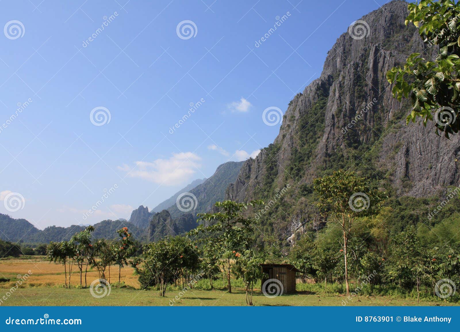 Chabola de la montaña imagen de archivo. Imagen de cultura - 8763901