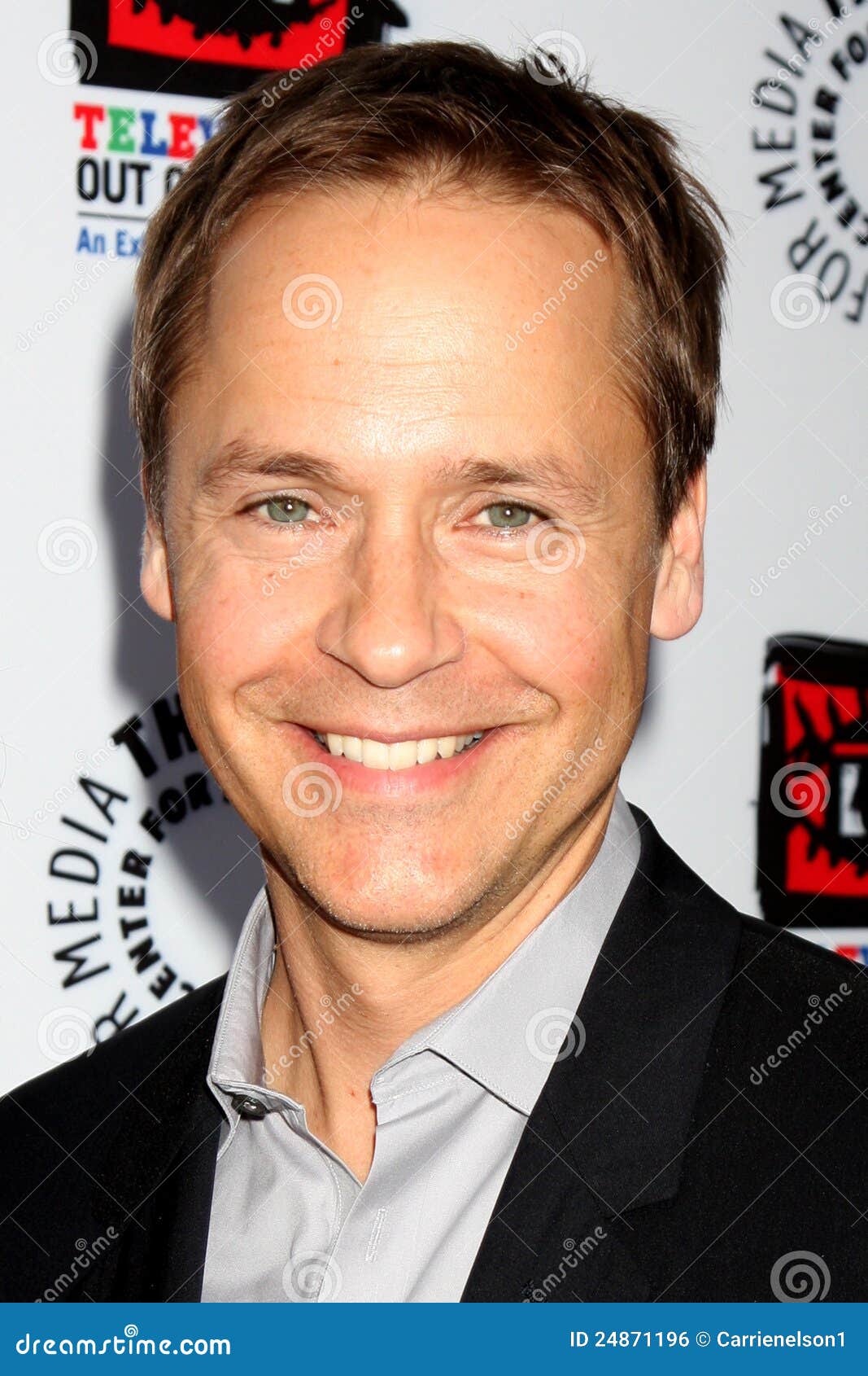 Chad Lowe editorial photo. Image of hills, paley, center - 24871196