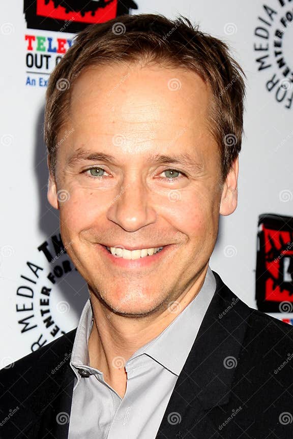 Chad Lowe editorial photo. Image of hills, paley, center - 24871196