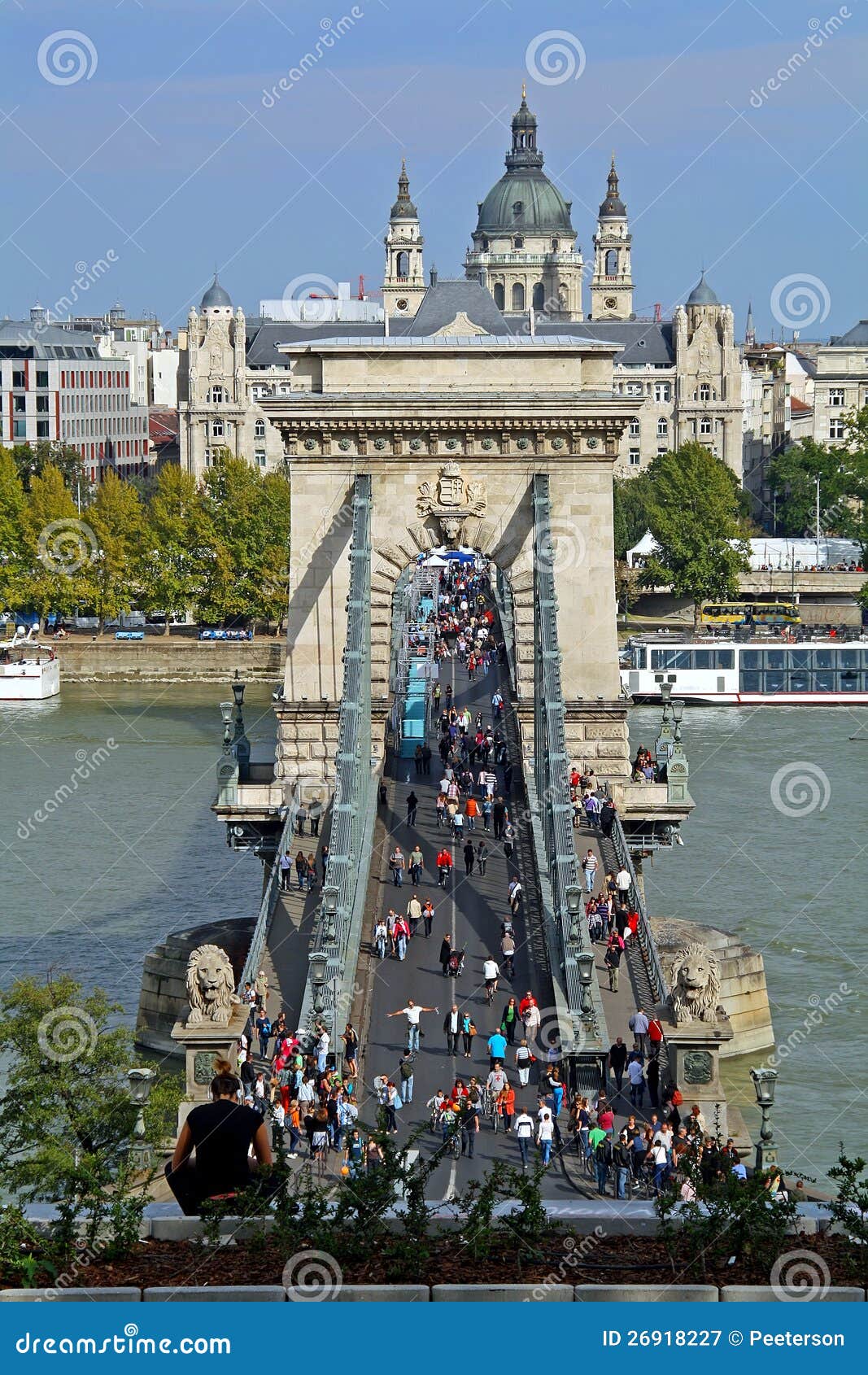 Chain bridge editorial photography. Image of scenery - 26918227