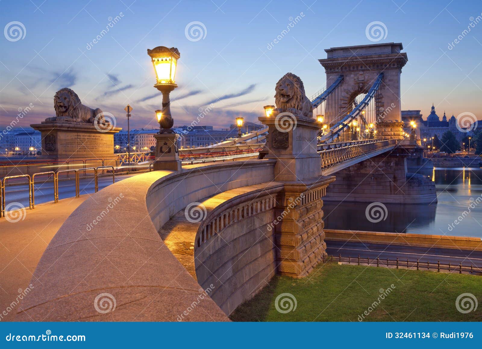 Chain Bridge, Budapest. stock photo. Image of chain, place - 32461134