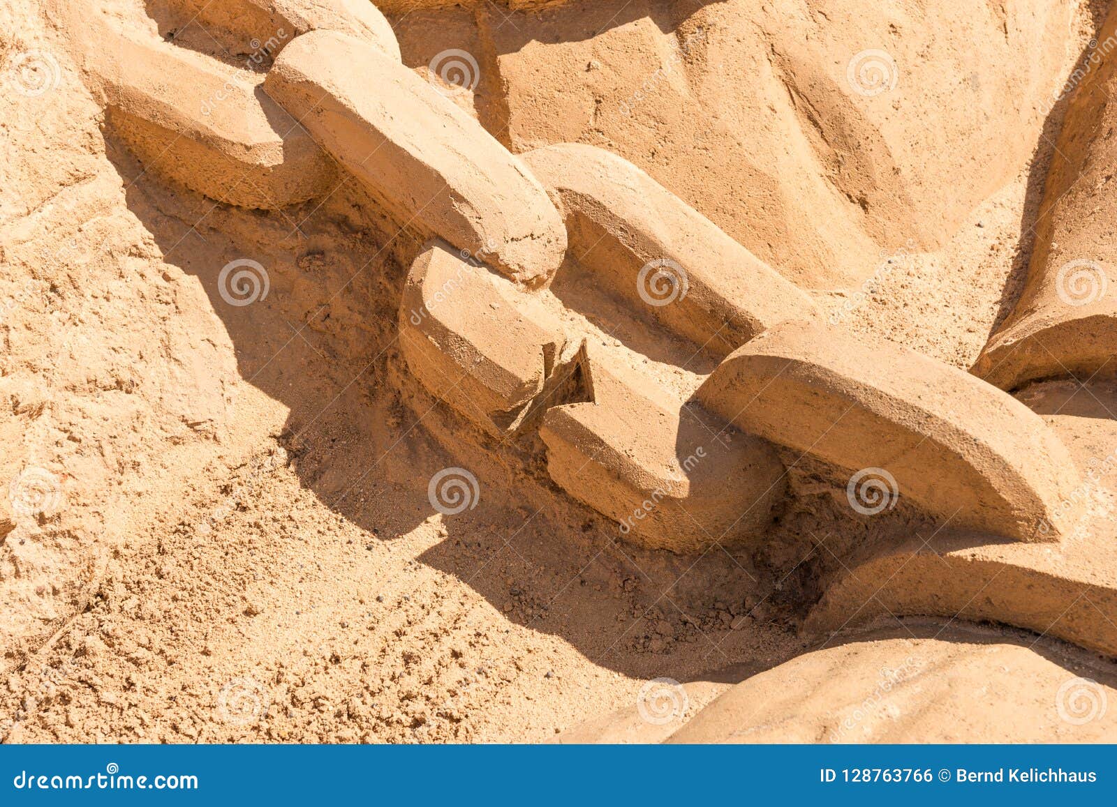 Chain with a Broken Link Drawn in the Sand Stock Photo - Image of ...