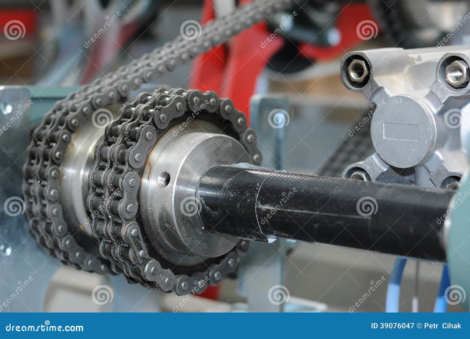Chain Gear With Chain Tensioning Mechanism. Heavy Grease Chain ...