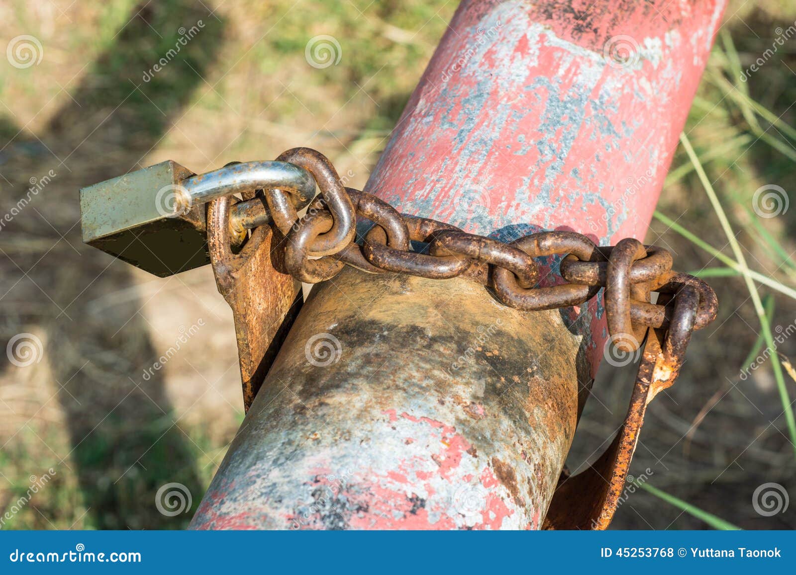 Chain with key lock stock photo. Image of symbol, privacy - 45253768