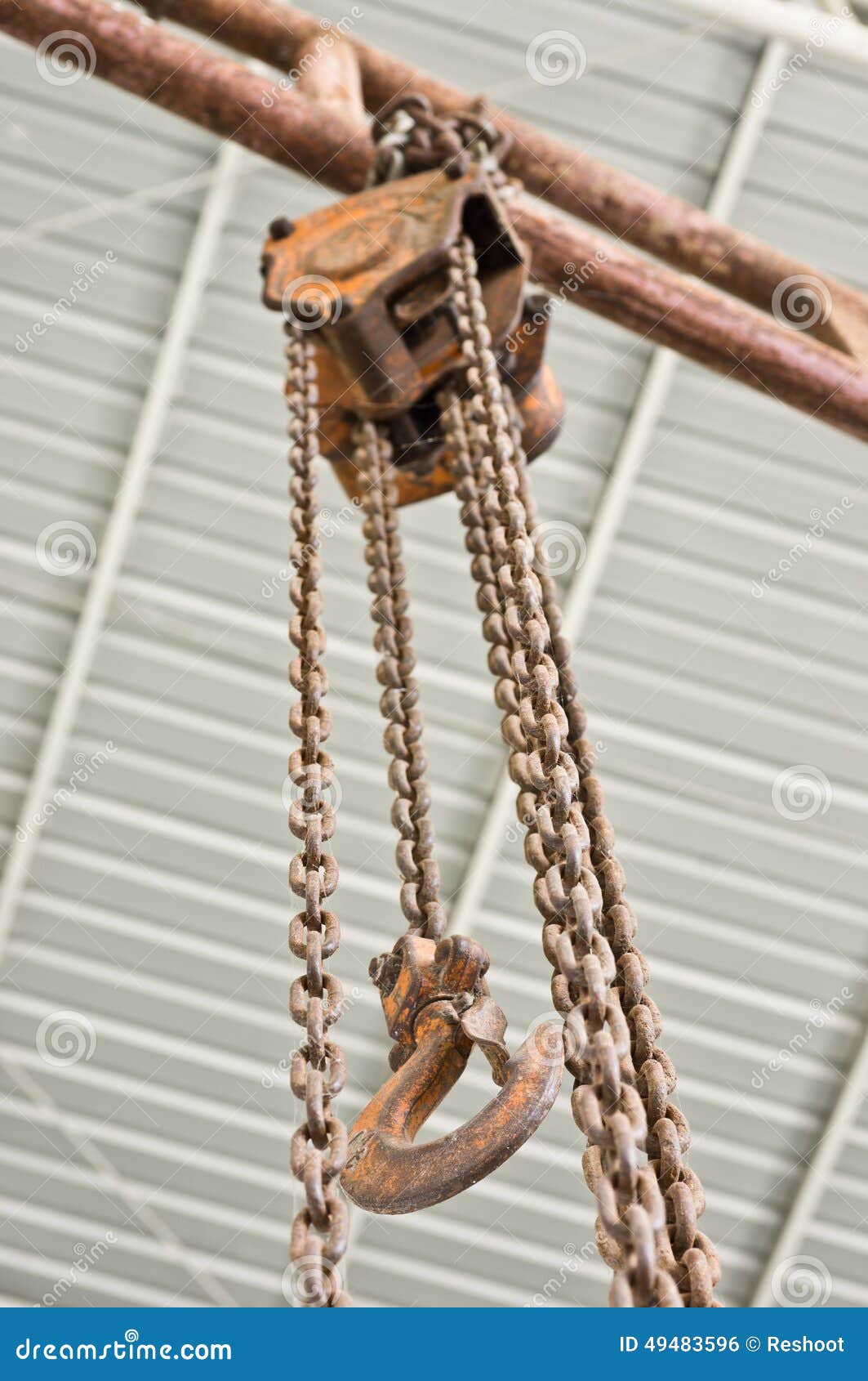 Chain And Pulley Royalty-Free Stock Photo | CartoonDealer.com #123846015